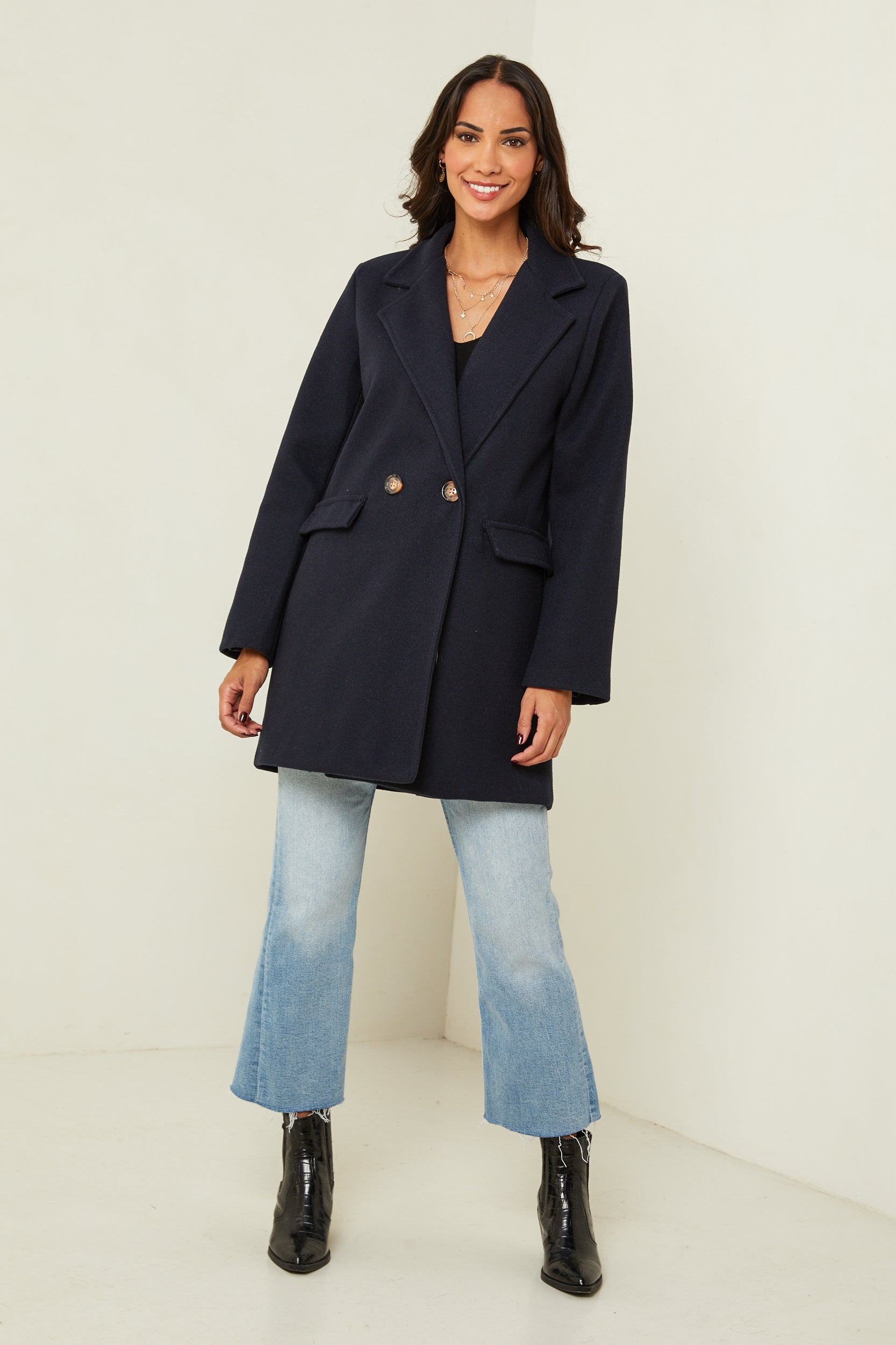 100080 – Le comptoir du manteau