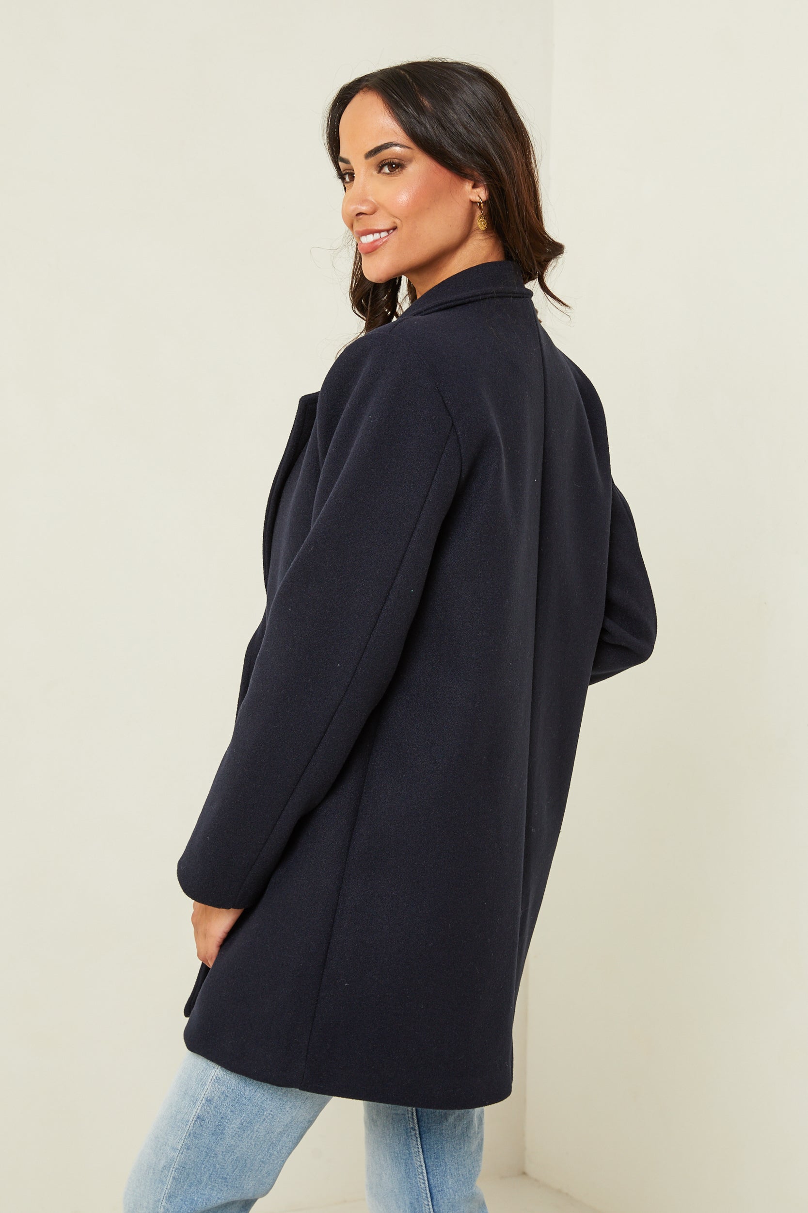 100080 – Le comptoir du manteau